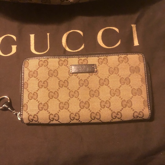 Gucci | Bags | Authentic Gucci Wallet | Poshmark